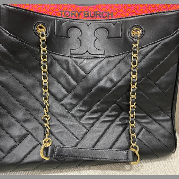 Tory Burch | Bags | Tory Burch Alexa Leather Chain Tote Black | Poshmark